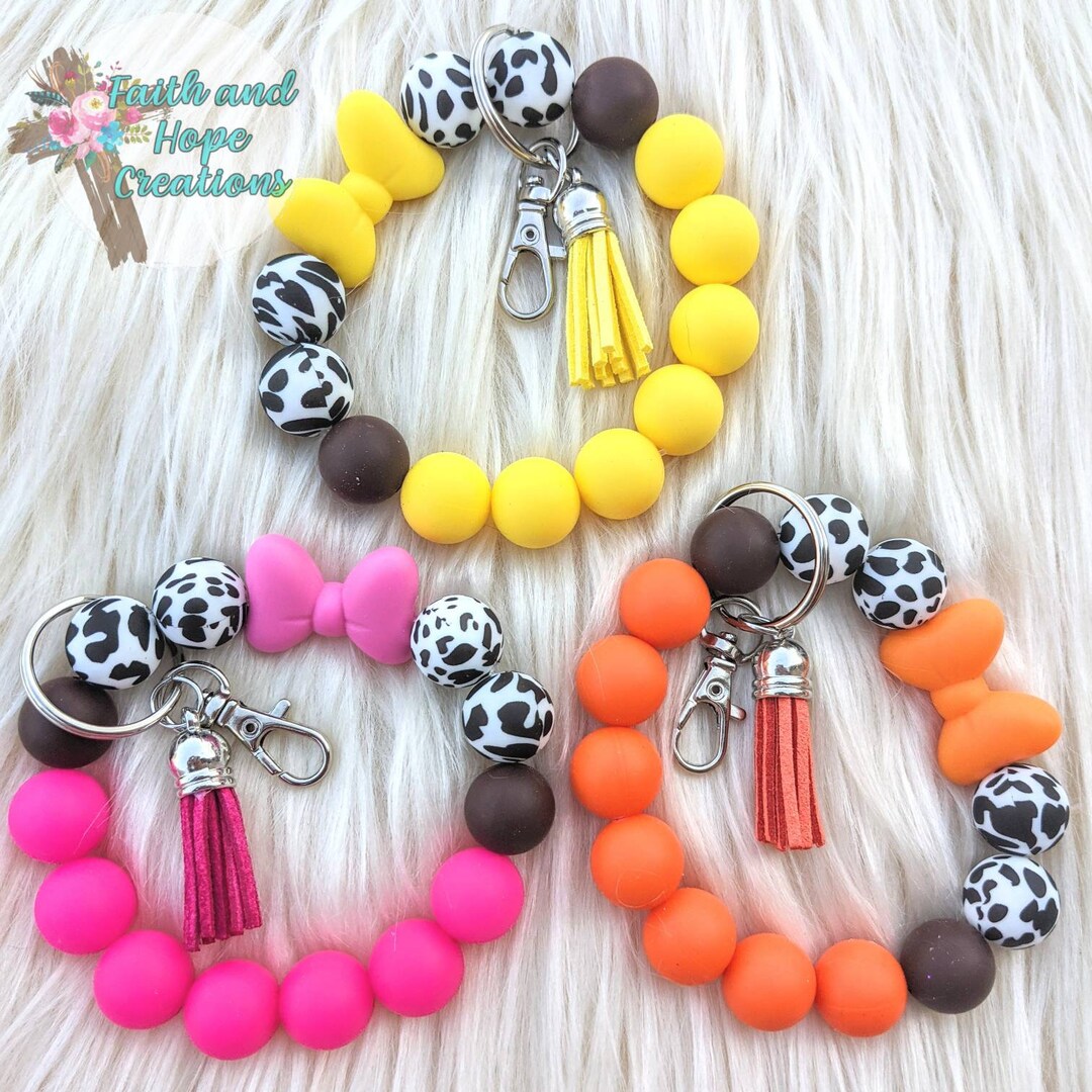 Beaded Cow Print With Bow Keychain Bracelet - Etsy