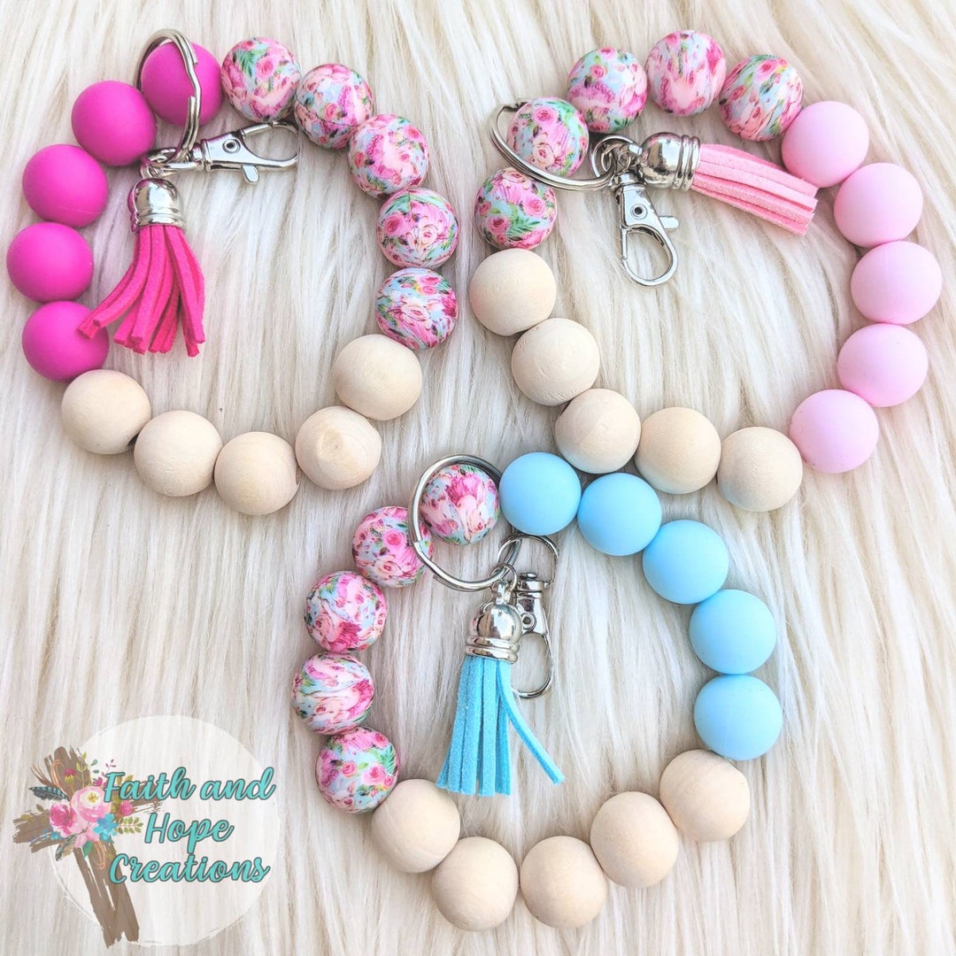 Beaded Pigs in Tutus Keychain Bracelet - Etsy