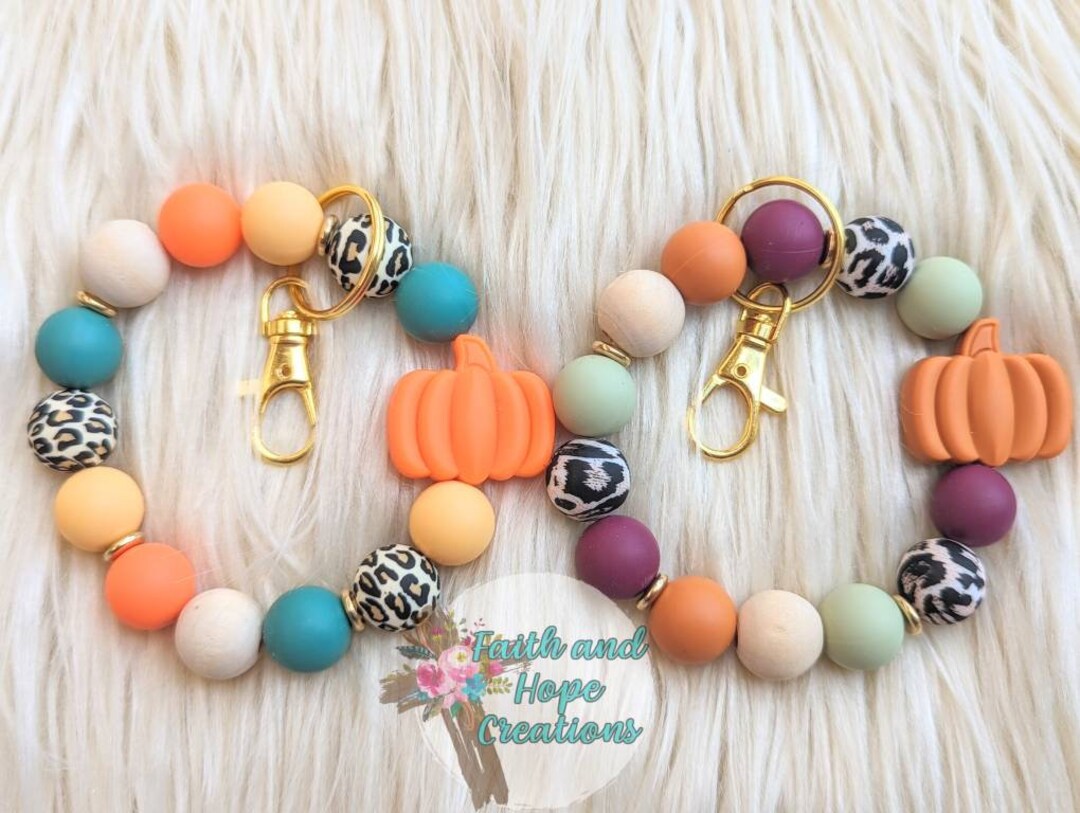 Beaded Fall Pumpkin Keychain Bracelet - Etsy