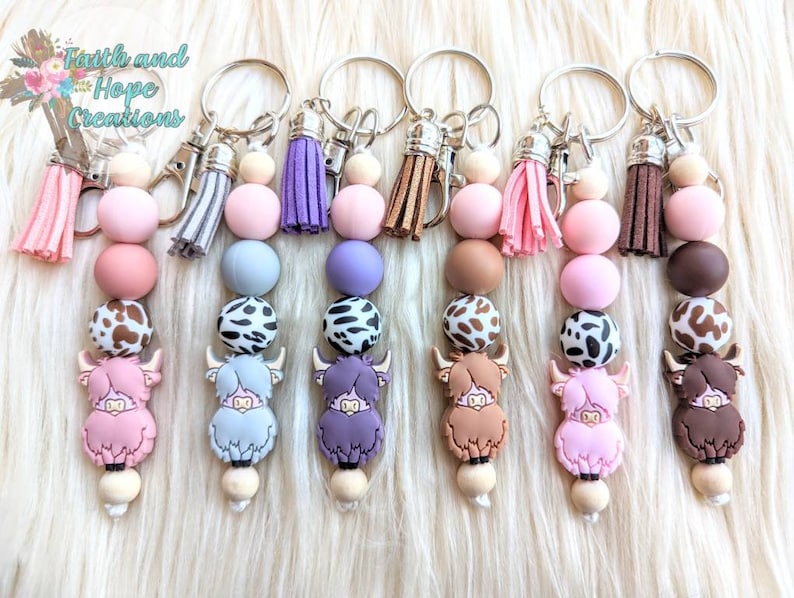 Beaded Highland Cow Keychain, Beaded Keychain Animal, Beaded Keychain ...