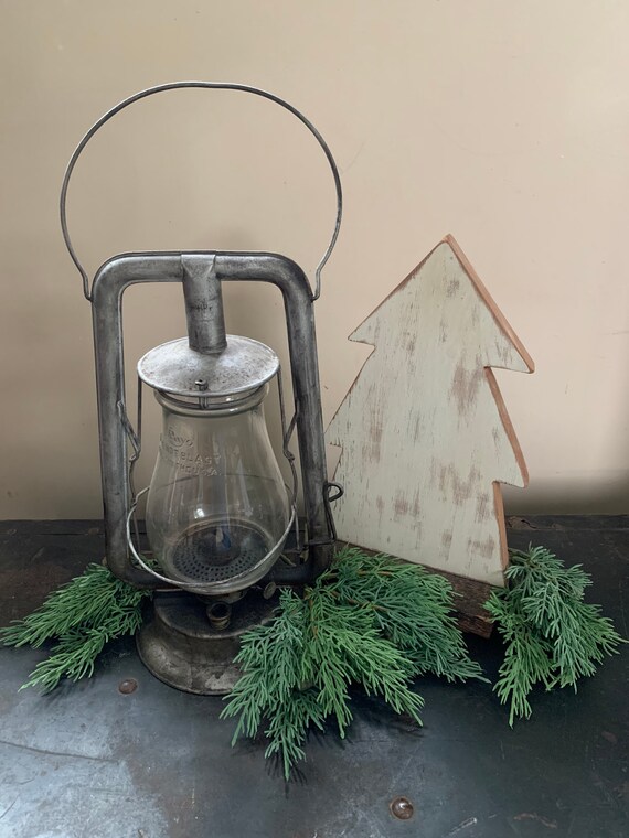 Shabby Pine Tree Cutout Shape Ivory Painted Distressed Rustic - Etsy