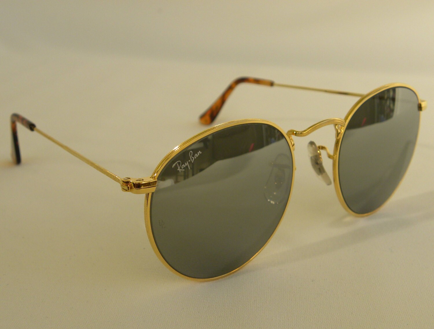 New Vintage B&L Ray Ban Round Metal Gold G31 Silver Full New Vintage B&L Ray Ban Round Metal Gold G31 Silver Full