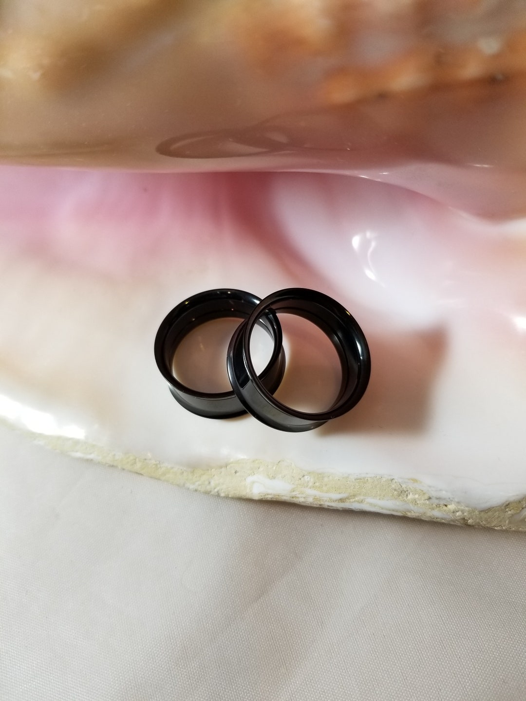 PAIR Black Screw Fit Stainless Surgical Steel Tunnels 3mm to 25mm - Etsy