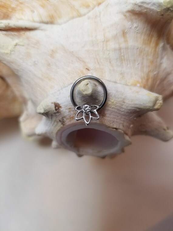 16G Flower Captive Bead Ring/Septum Ring with Clear Round CZ | Etsy