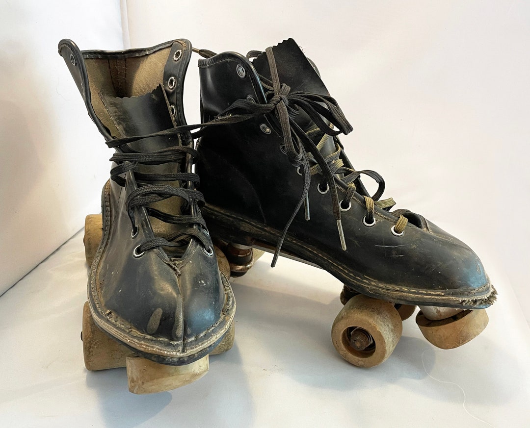 Vintage Black Roller Rink Skates - Etsy