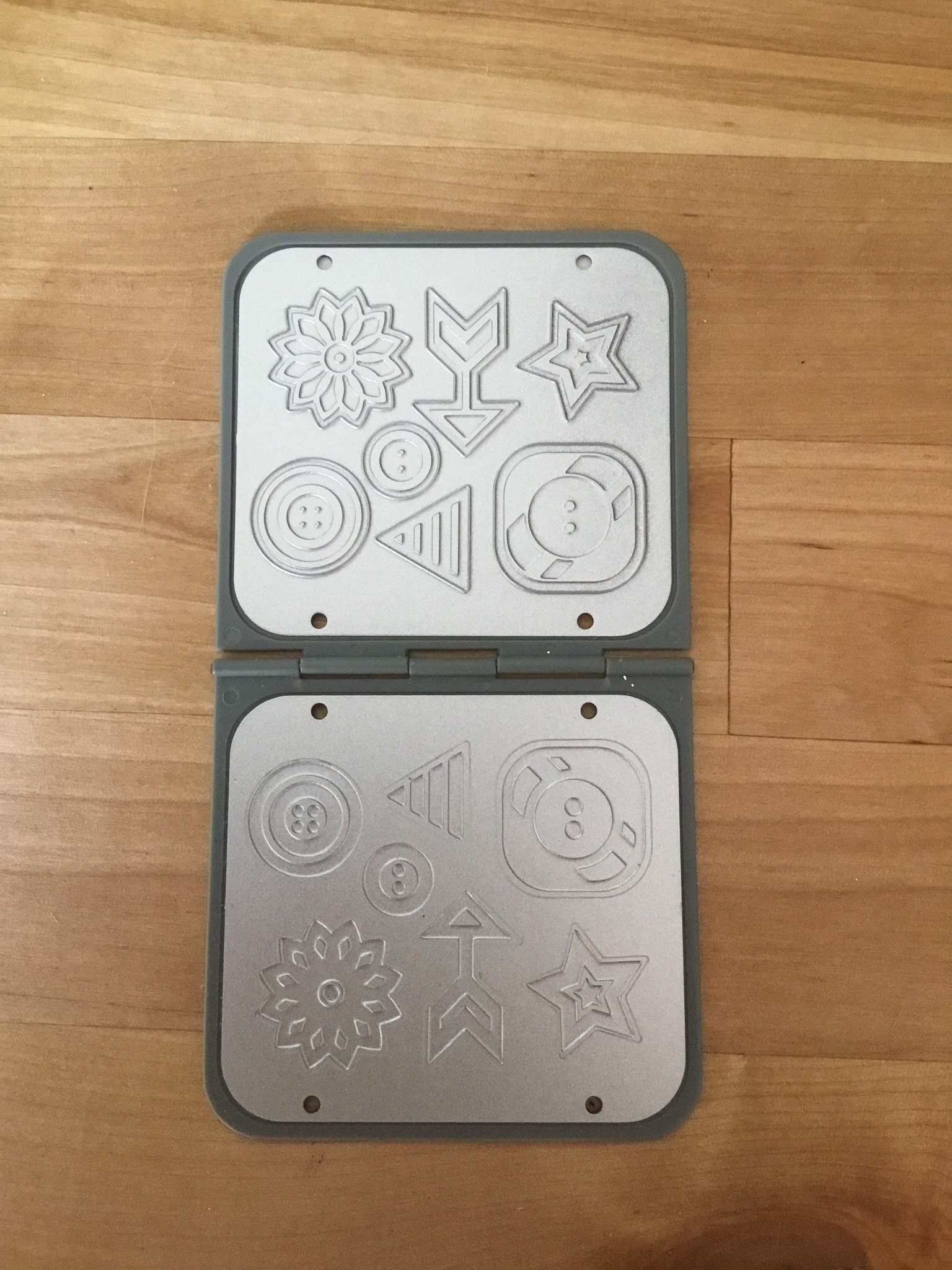 Stampin Up Sizzix Embosslits sweet buttons little pieces | Etsy