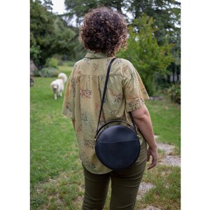 Circle Leather Bag, Cercle, Round Crossbody Purse, Top Handle Circle ...