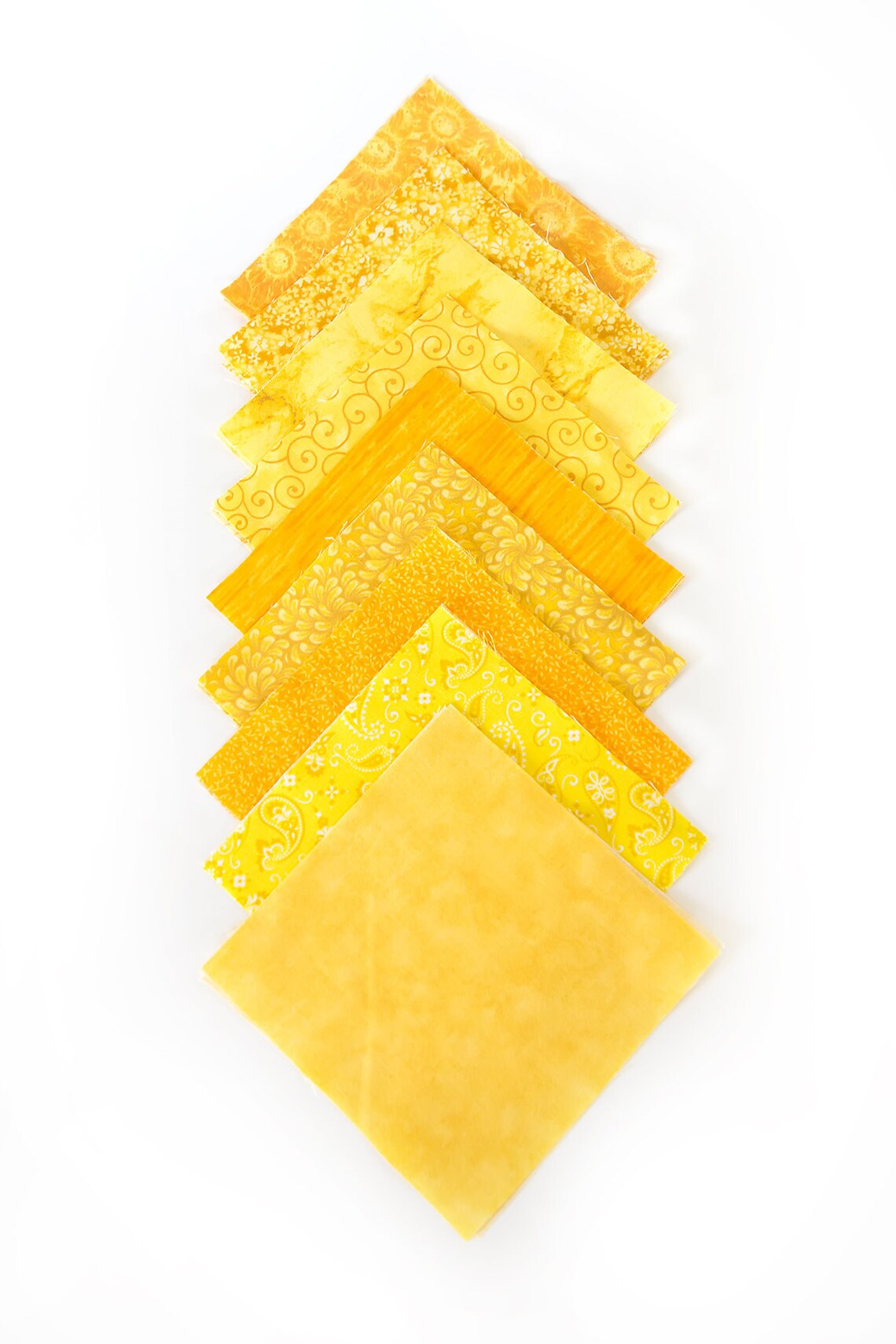 It's All Yellow 90-piece Pre-cut Charm Pack 5" Squares 100% Cotton ...