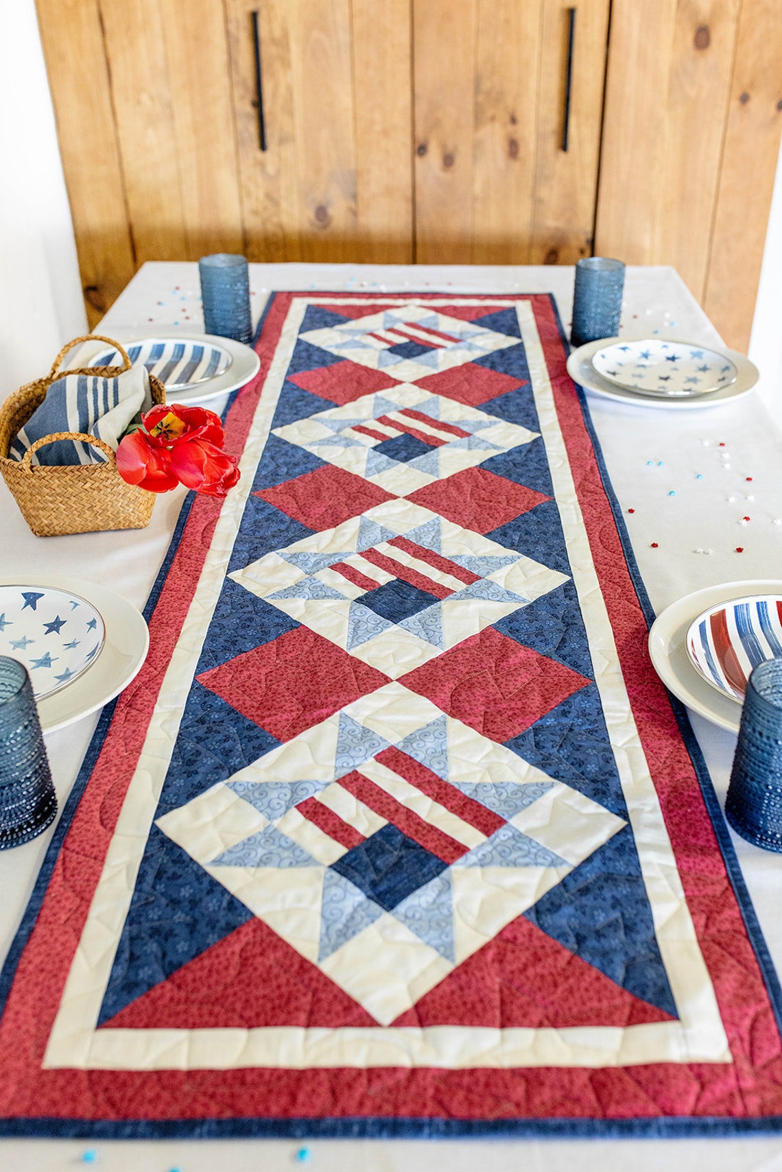 Land of Liberty Table Runner Quilt Kit Fabric Pattern Binding Backing ...