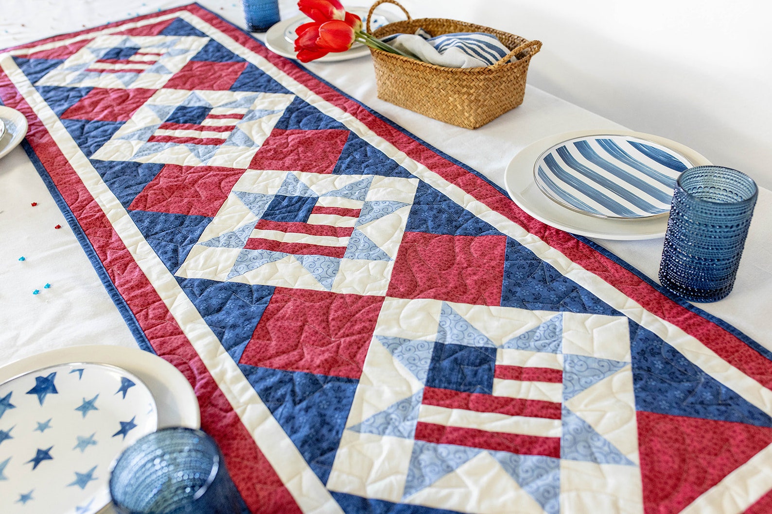 Land of Liberty Table Runner Quilt Kit Fabric Pattern Binding Backing ...