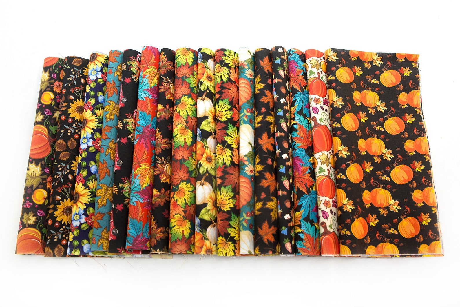 Fall and Harvest Jelly Roll Pre Cut Strips Quilt Fabric 16 Pieces 2.5 ...