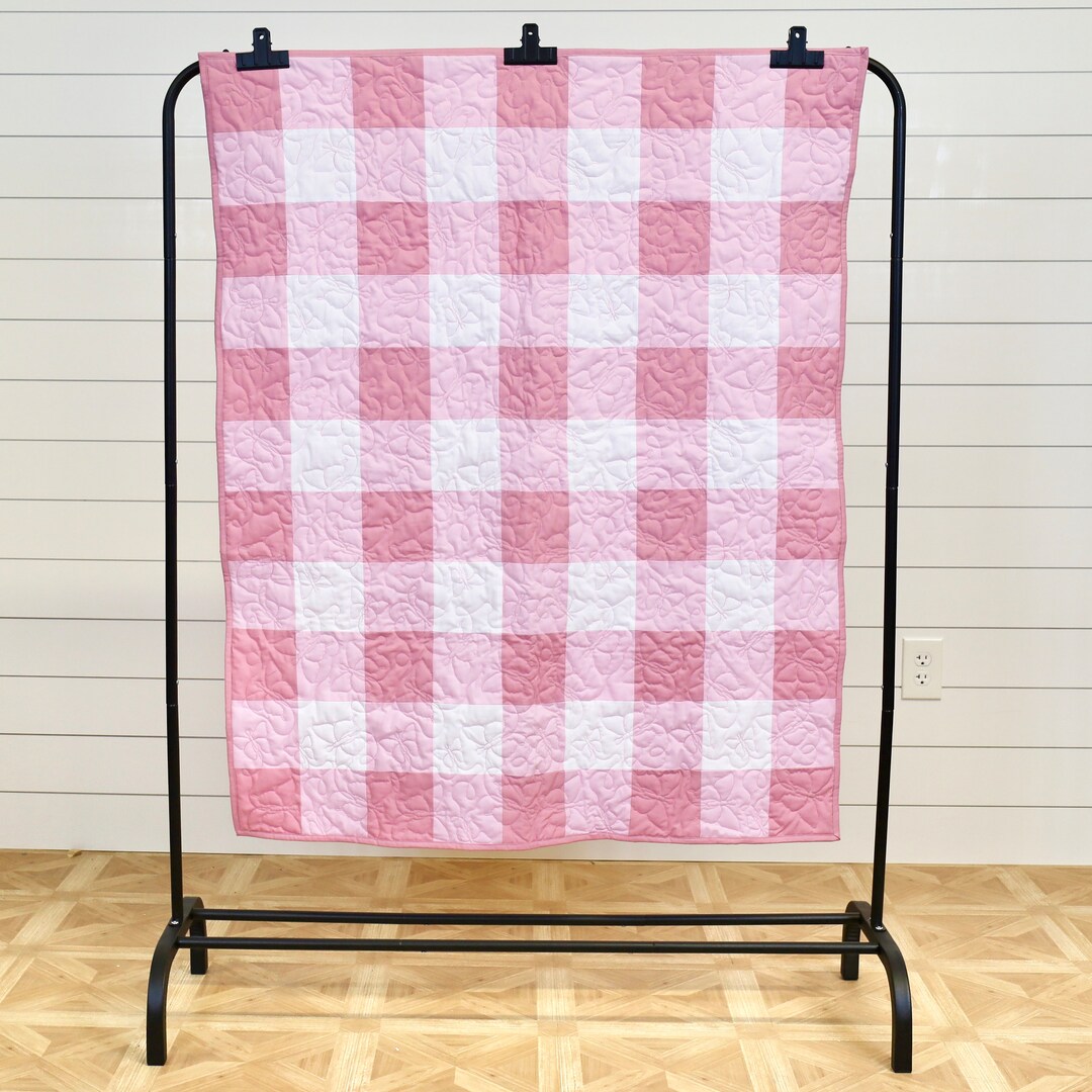 Park Picnic in Pink Quilt Pattern and Precut Fabric With Binding and ...