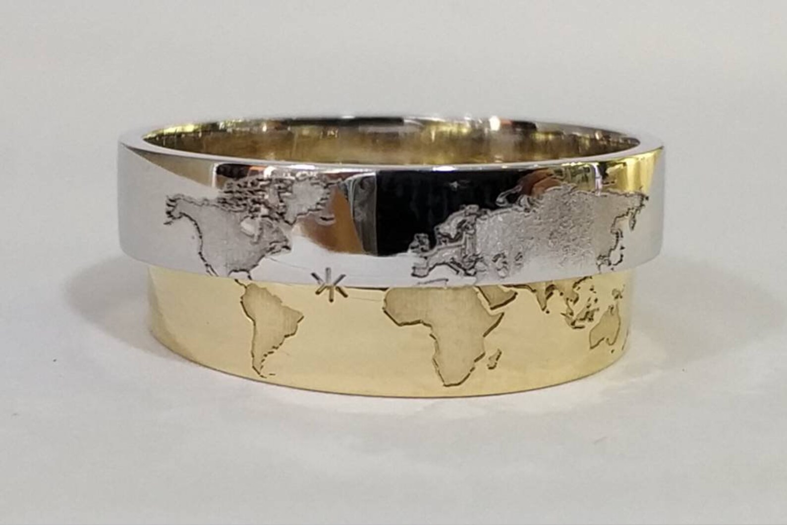 18k Gold World Map Wedding Rings • “flat Earth” Design • Handcrafted ...