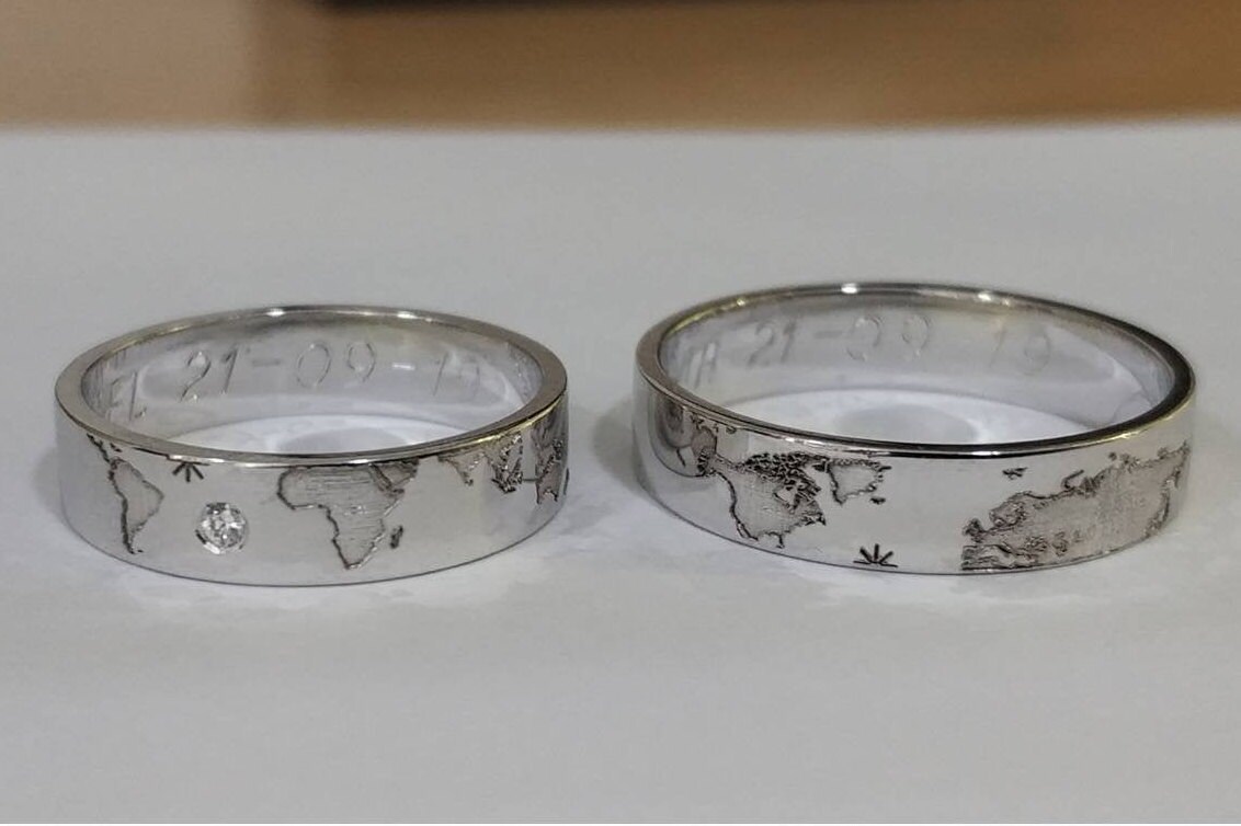 18k Gold World Map Wedding Rings flat Earth Version. Wedding Band ...