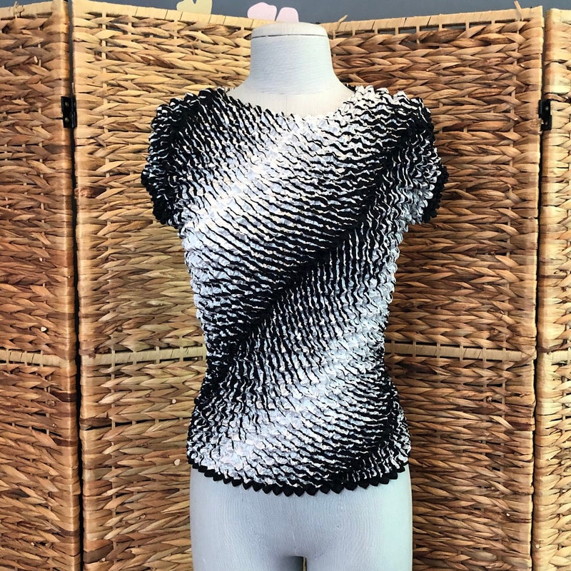 Popcorn Bubble Top Shirt - Etsy