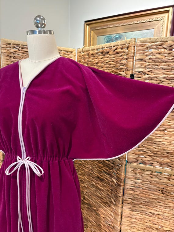 Vintage 60s Maroon Velvet Velour Robe, Long Vanity Fa… - Gem