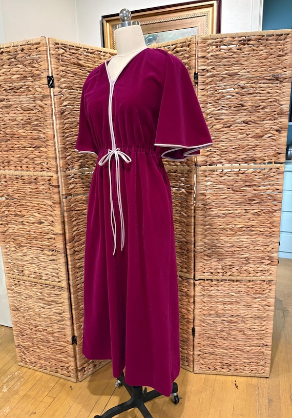 Vintage 60s Maroon Velvet Velour Robe, Long Vanity Fa… - Gem