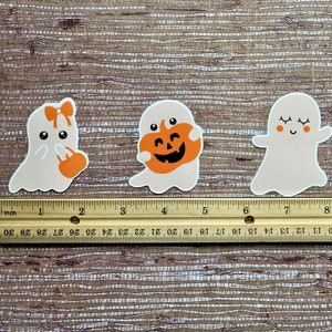 Pack of 6 Waterproof Vinyl Ghost Stickers, Cute Halloween Ghost Sticker ...