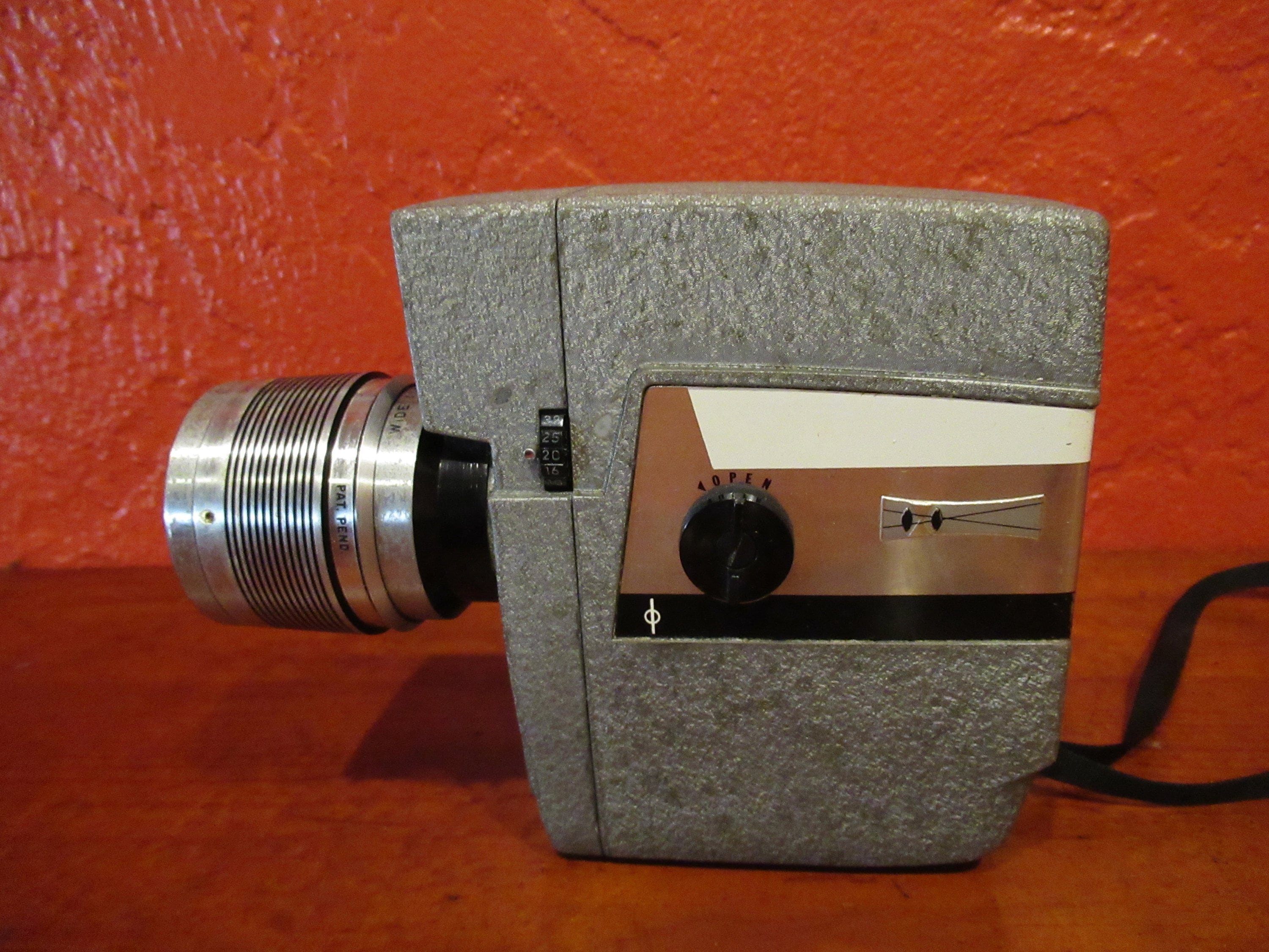 Revere 8mm Movie Camera - Etsy
