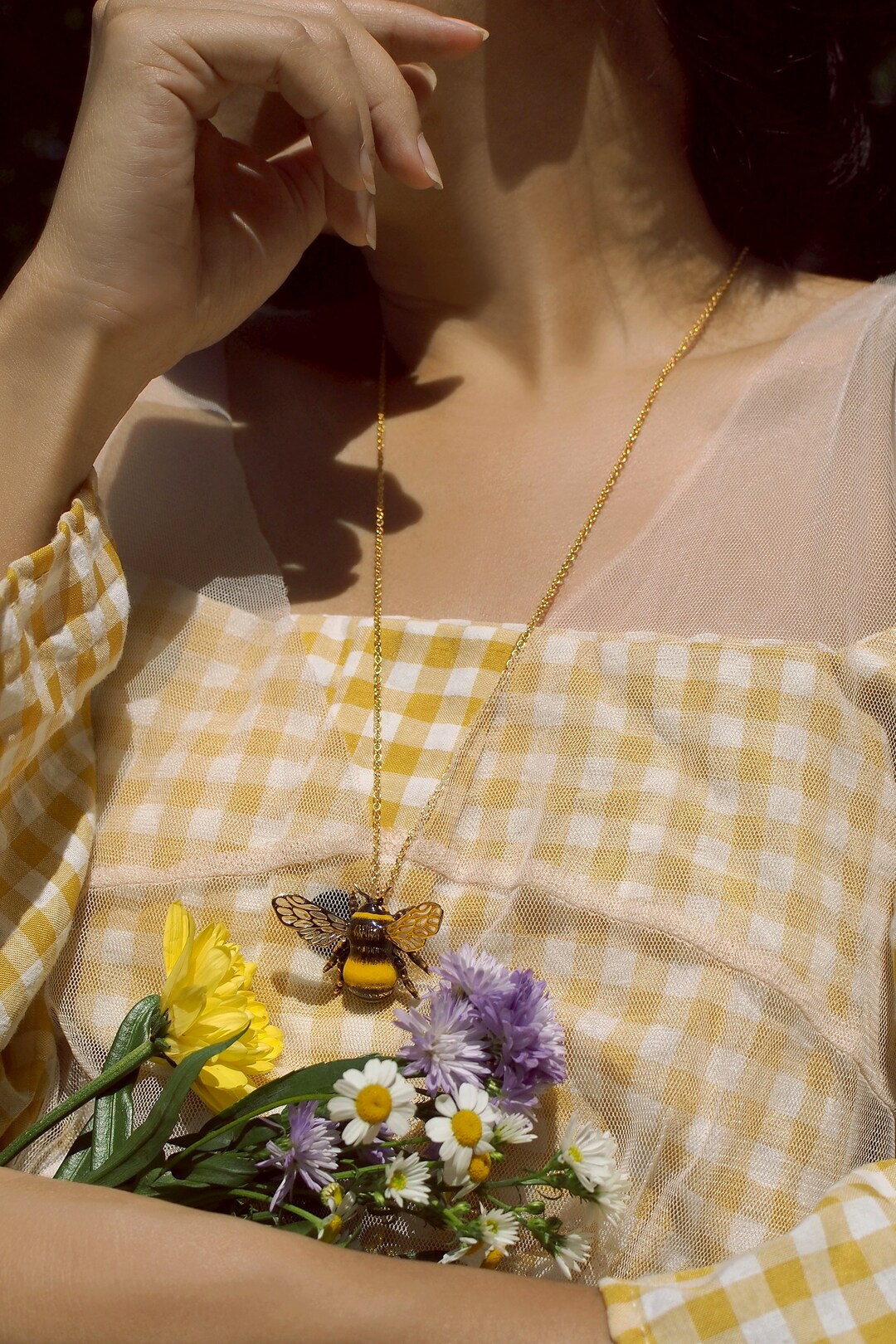 Bumblebee Necklace, Bee Pendant, Enamel Jewelry. - Etsy