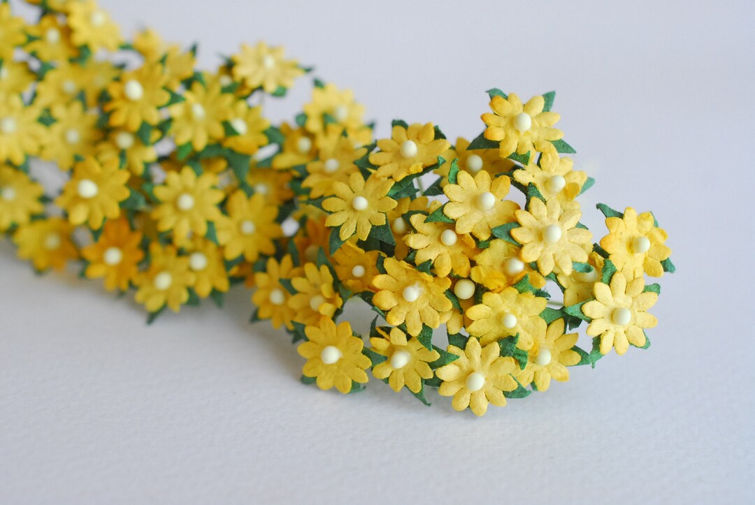 Small Yellow Paper Daisies With Stem: DIY Wedding Supplies (100 Pcs) - Etsy