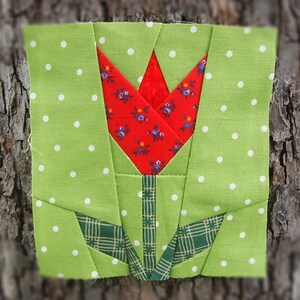 Tulip Paper Pieced Quilt Pattern in PDF - Etsy