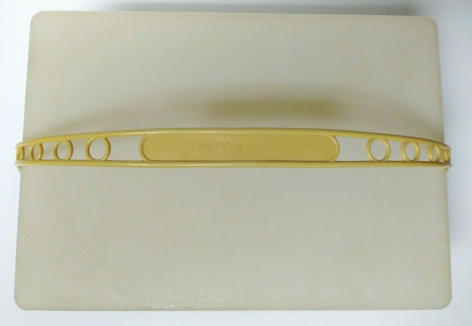 Tupperware, Sheet Cake Carrier With Handle, Base 622-harvest Gold, Lid ...