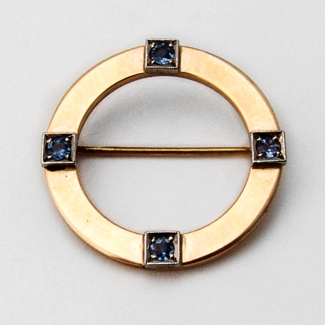 Round Brooch Pale Blue Sapphires 14K Gold - Etsy