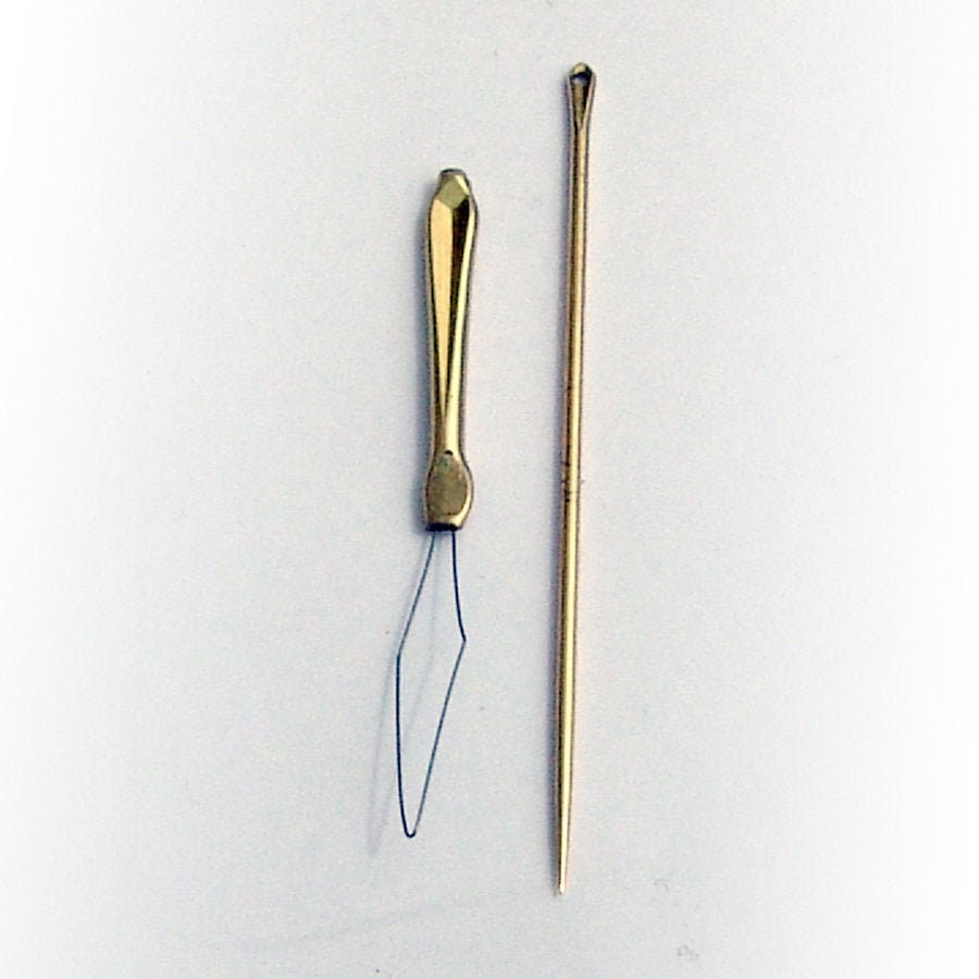 Solid 14K Gold Needle and Needle Threader Set - Etsy UK