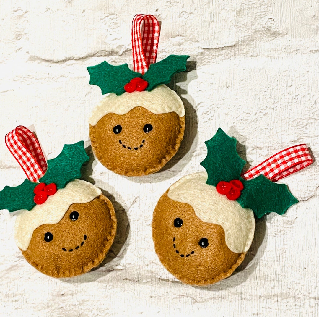 Christmas Pudding Decoration, Smiley Face Plum Pudding, Christmas ...