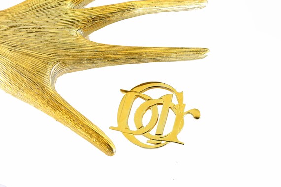 CHRISTIAN DIOR Parfums Gold metal Logo Vintage Brooch - Gem