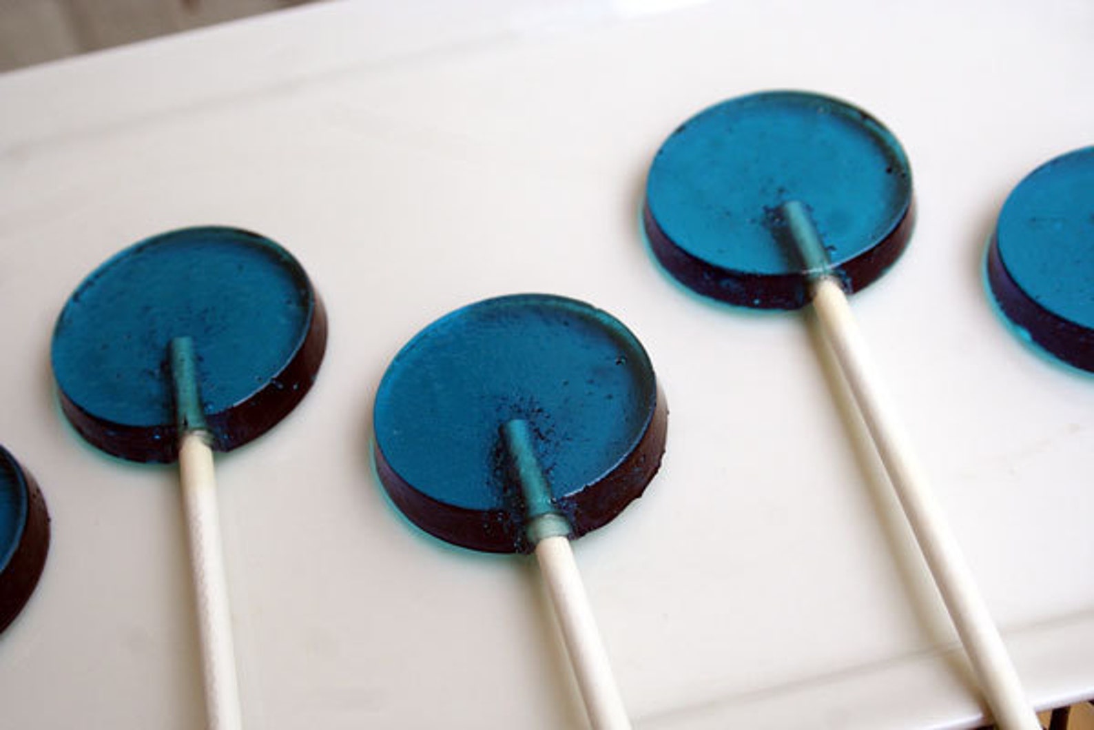 Blue Wedding Favor Lollipops Flat Round Hard Candy 16 - Etsy
