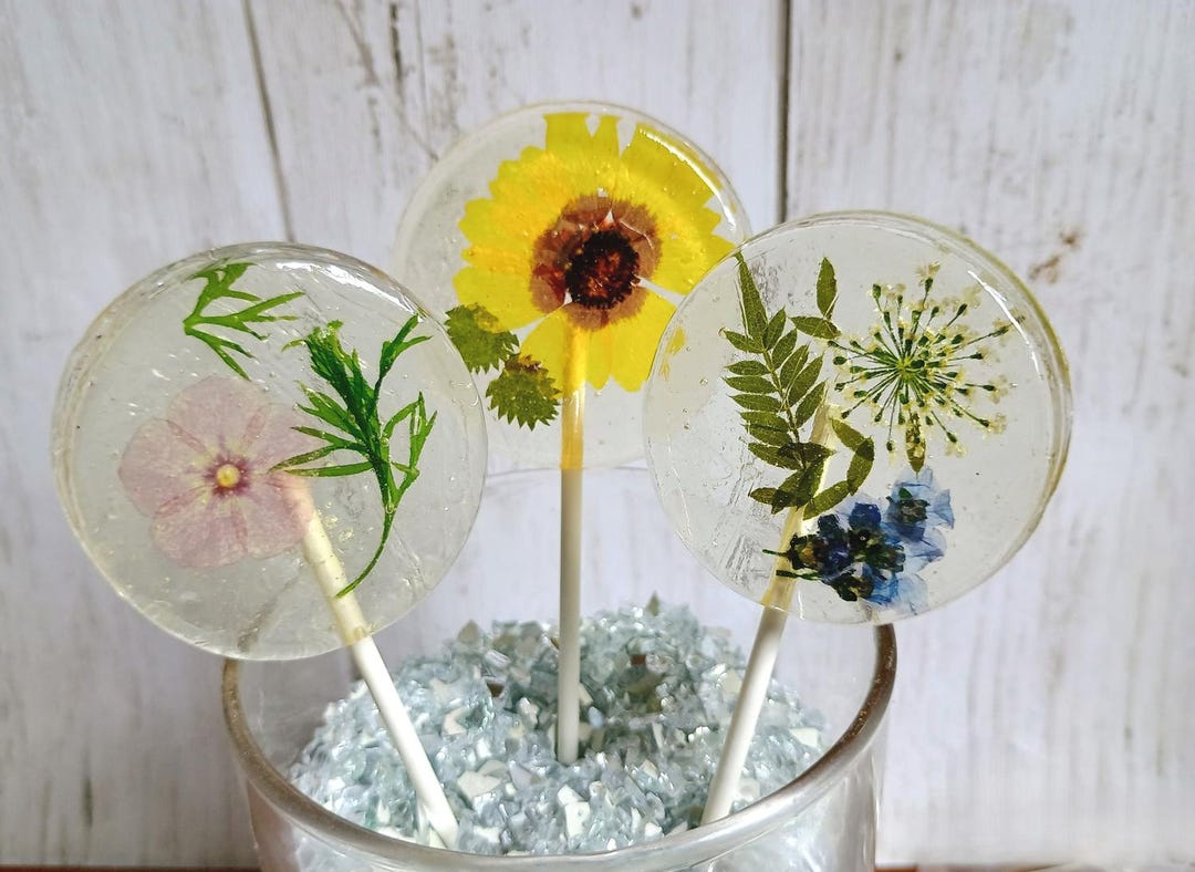 Edible Flower Lollipops, Round Set of 3, Souvenir Lollipops, Real ...