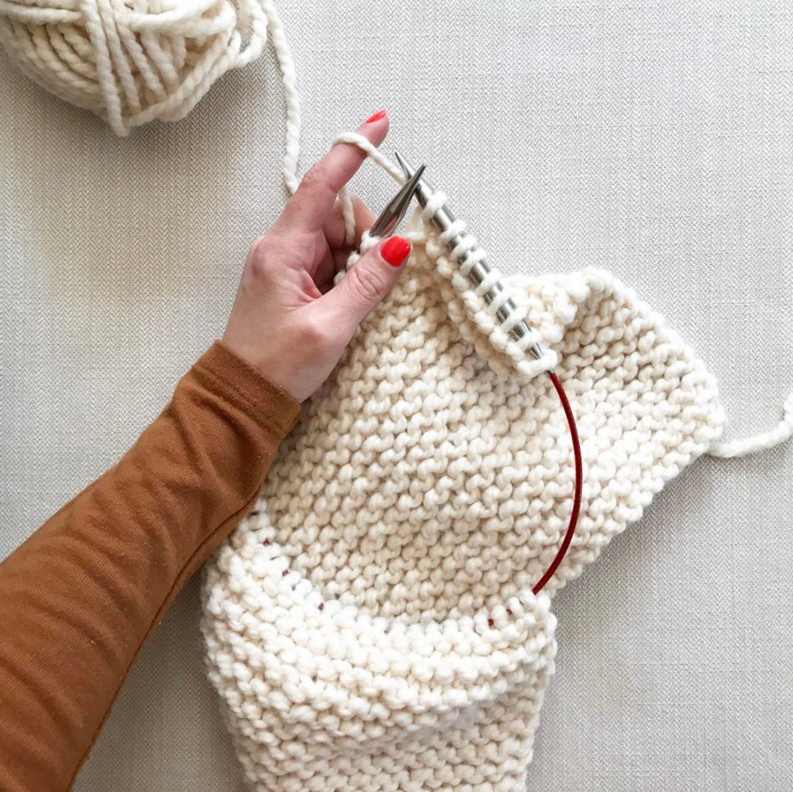 Knitting Pattern // Child's Knit Egg Collecting Apron // Egg Apron ...