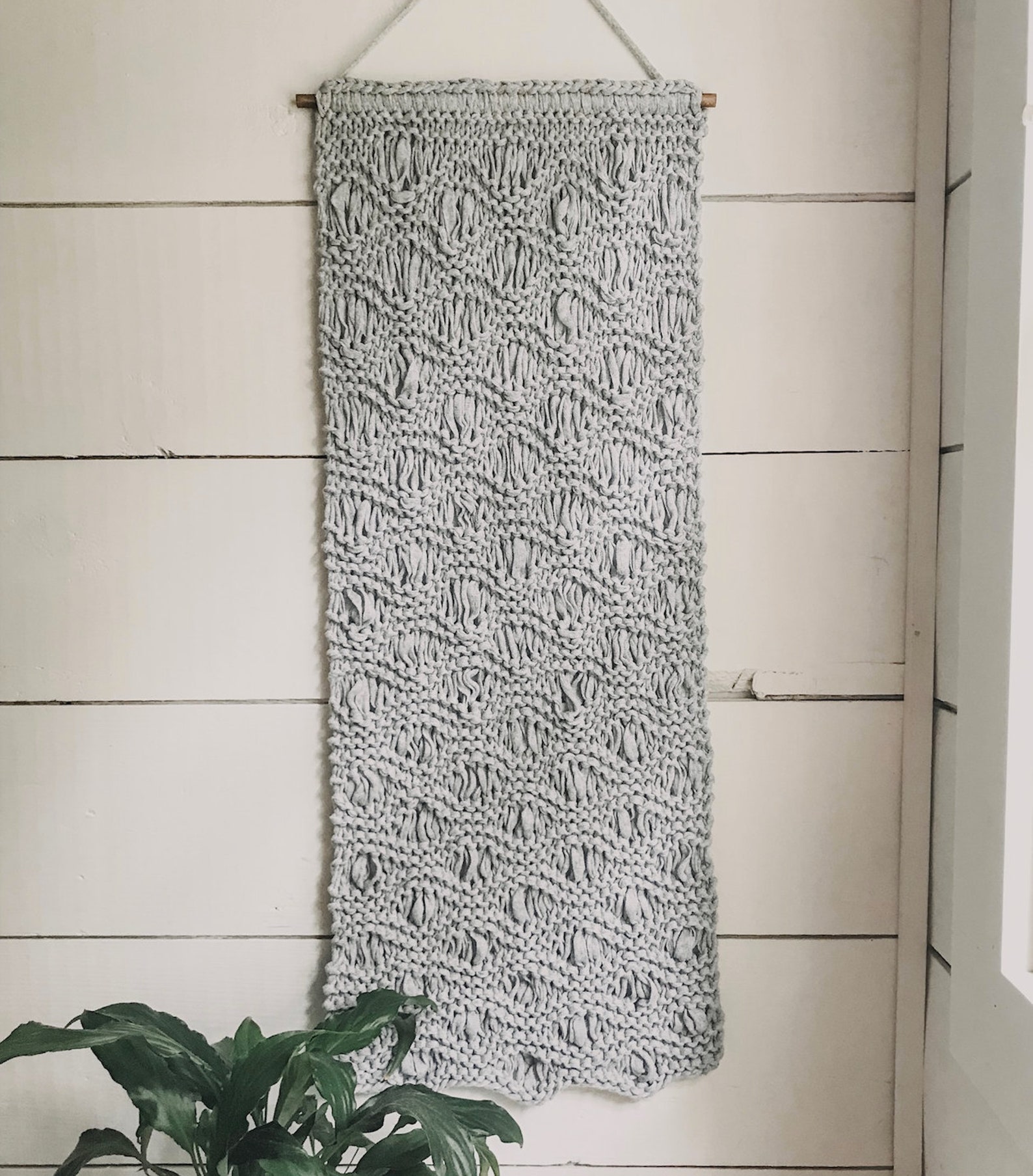 Knitting Pattern // the Wave Stitch Wall Hanging // Yarn Wall | Etsy