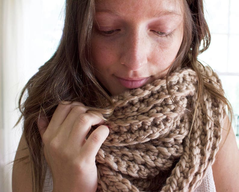 Crochet Pattern // Ribbed Infinity Scarf // Chunky Scarf // - Etsy