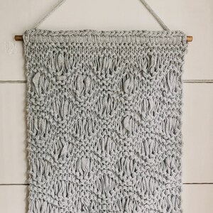 Knitting Pattern // the Wave Stitch Wall Hanging // Yarn Wall Hanging ...