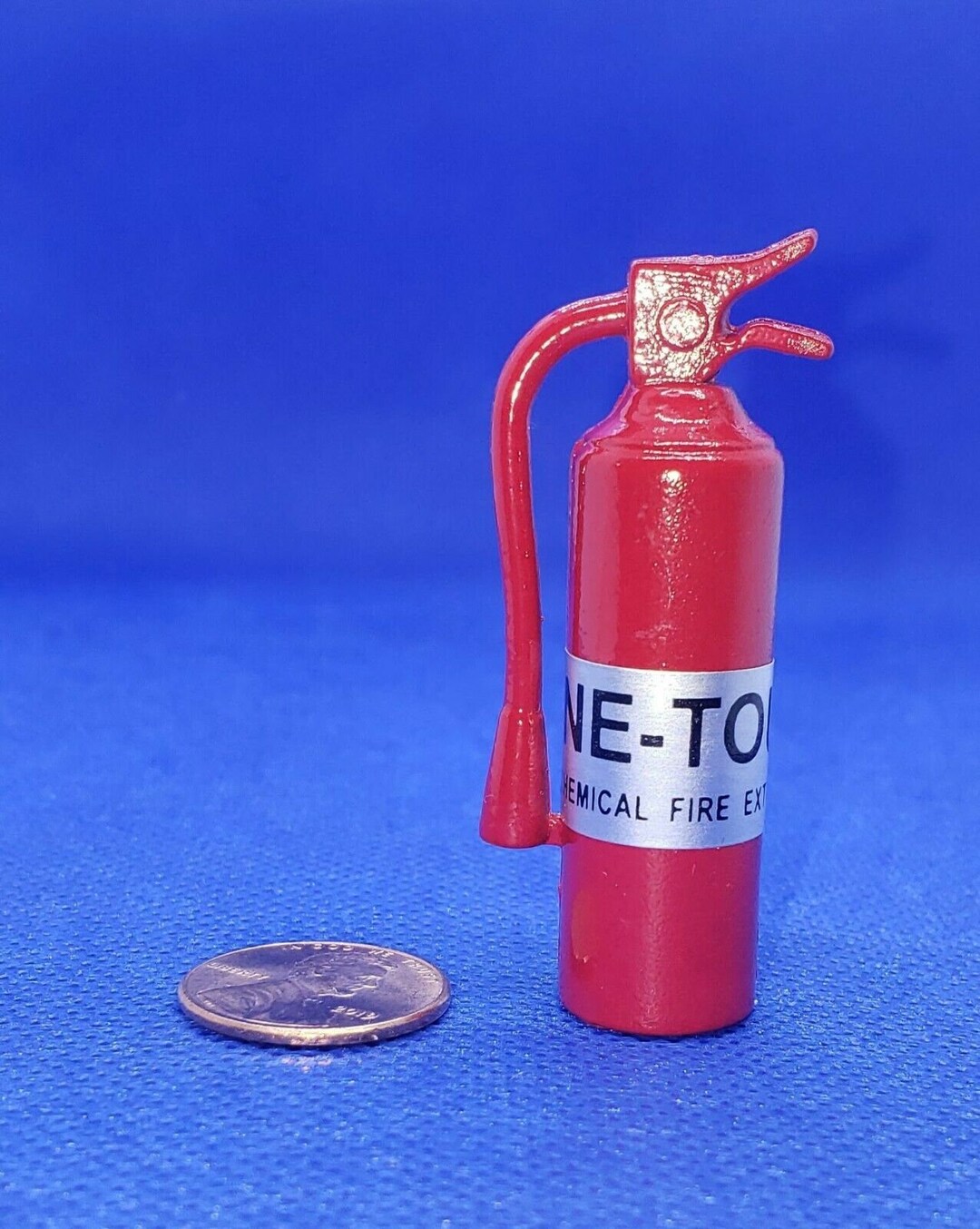 Dollhouse Miniature Red Fire Extinguisher - 1:12 Scale - Etsy