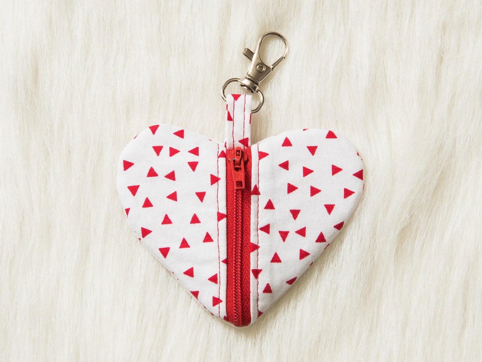 Heart Zip Pouch PDF Sewing Pattern Pouch Pattern Heart | Etsy