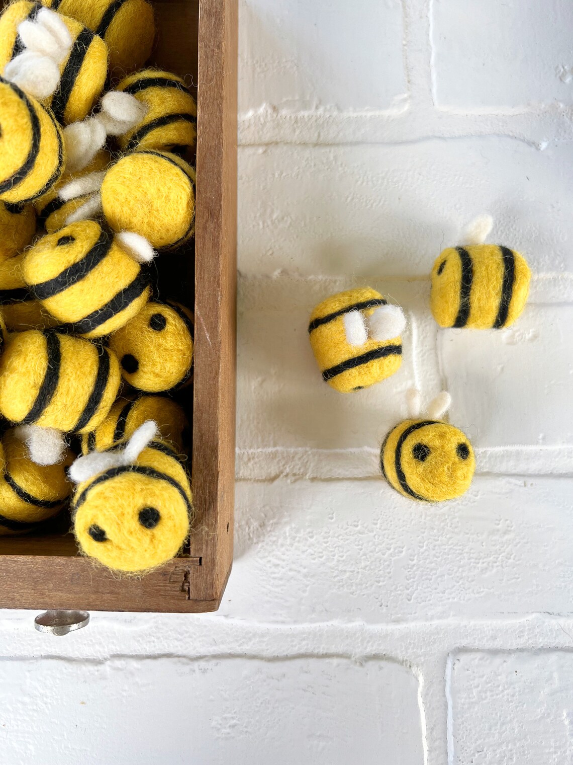 Felt Bumblebee Spring Summer Decor Yellow Bee Vase Filler - Etsy