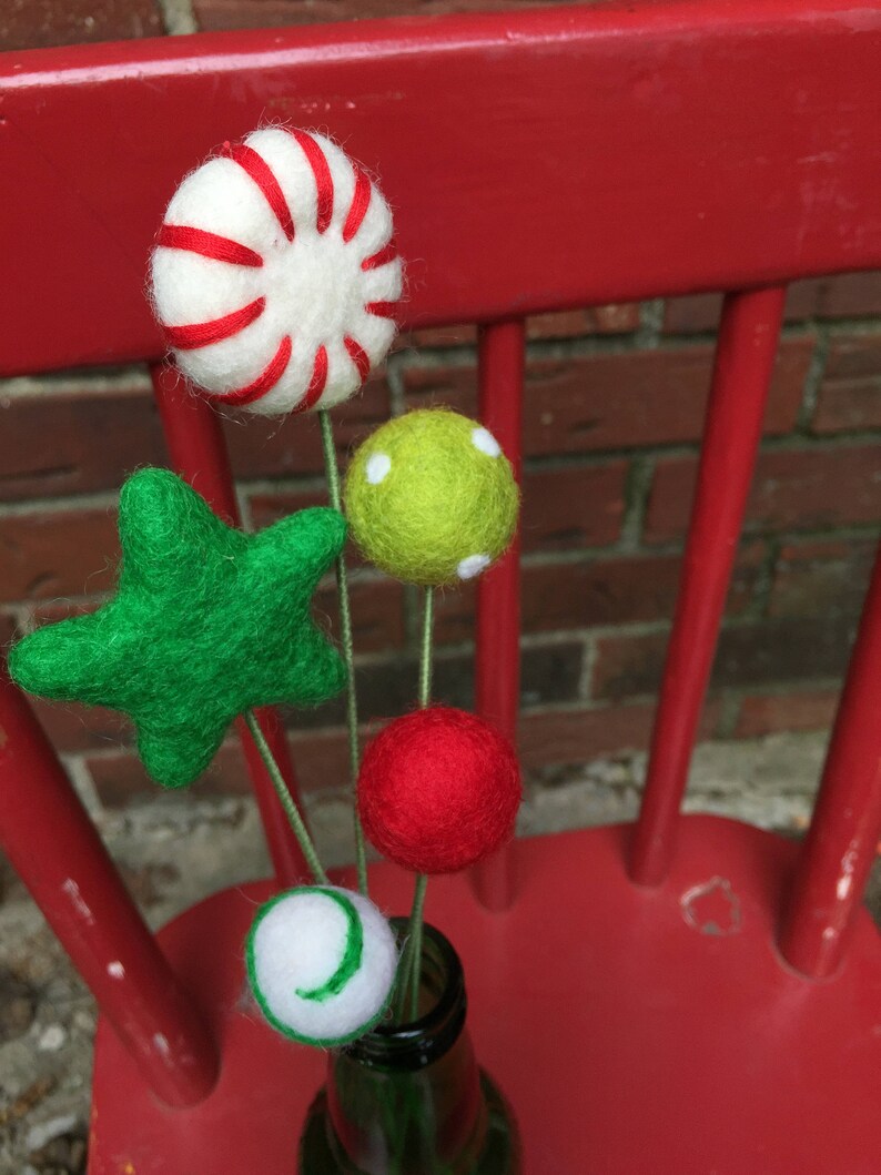 Pom Cluster Peppermint Party Pom Flower Bouquet - Etsy