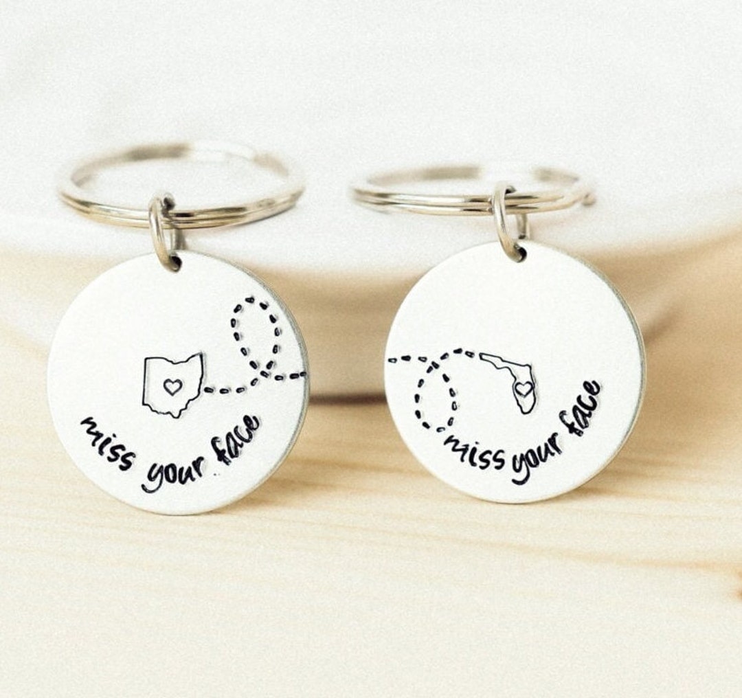 Long Distance Friend Gift Personalized State Keychains for Two, Round ...