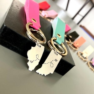 BEST FRIEND KEYCHAINS Customized Long Distance State Keychains Hand ...