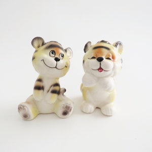 Vintage Tiger Salt and Pepper Shakers, Made in Japan Tiger Salt and ...