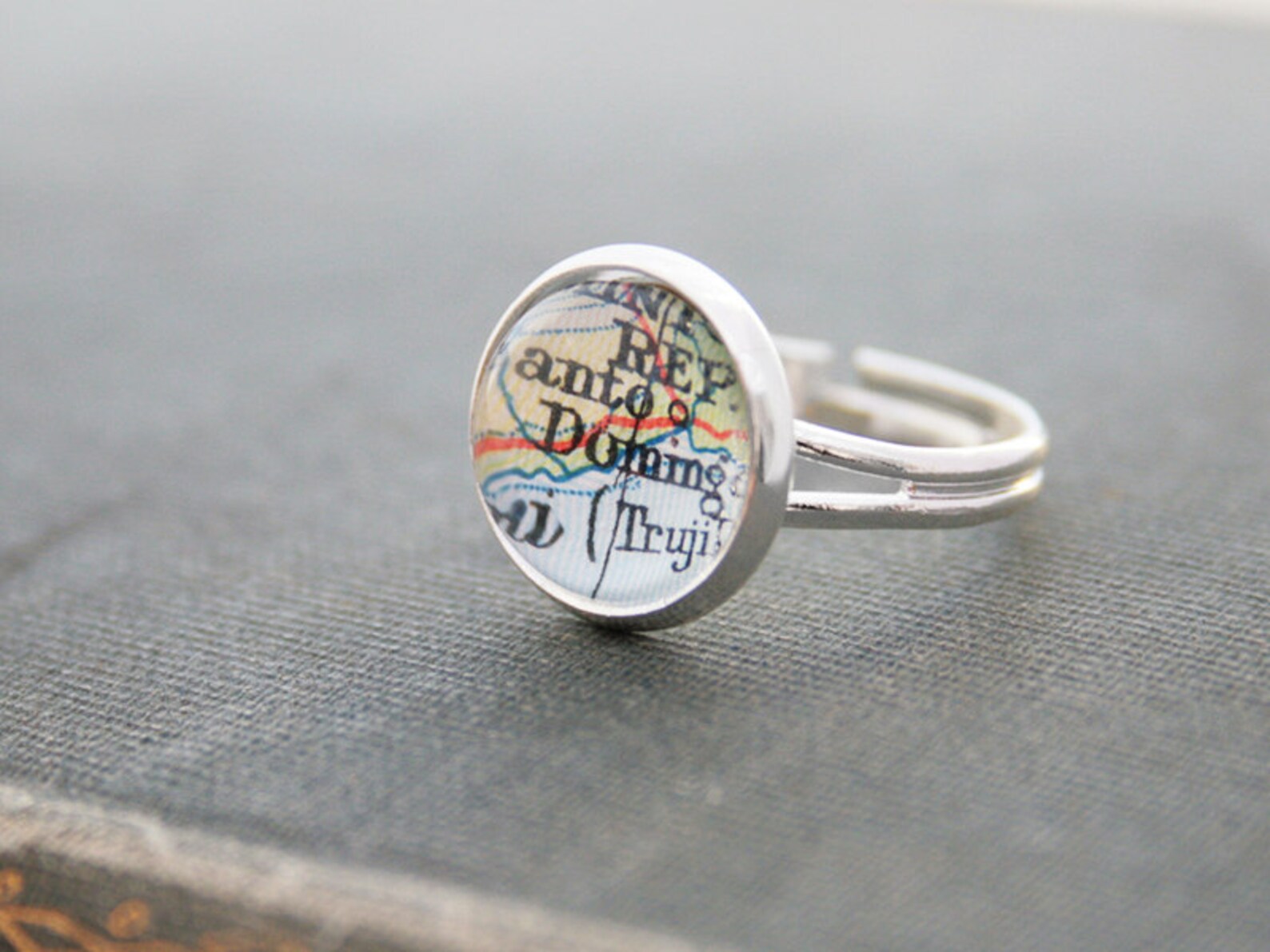 Custom Map Ring With a Piece of the Antique World Map | Etsy