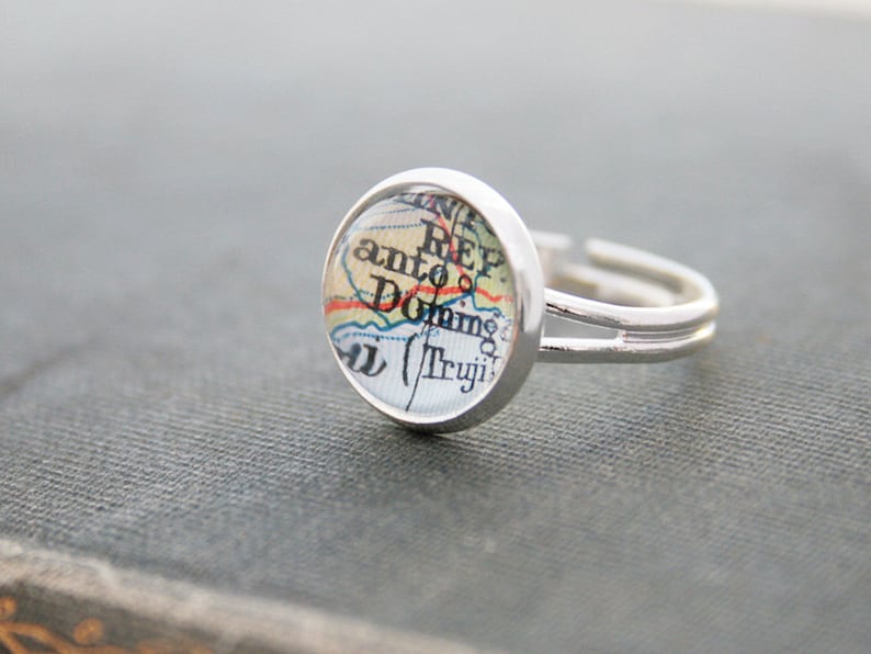 Custom Map Ring With a Piece of the Antique World Map | Etsy
