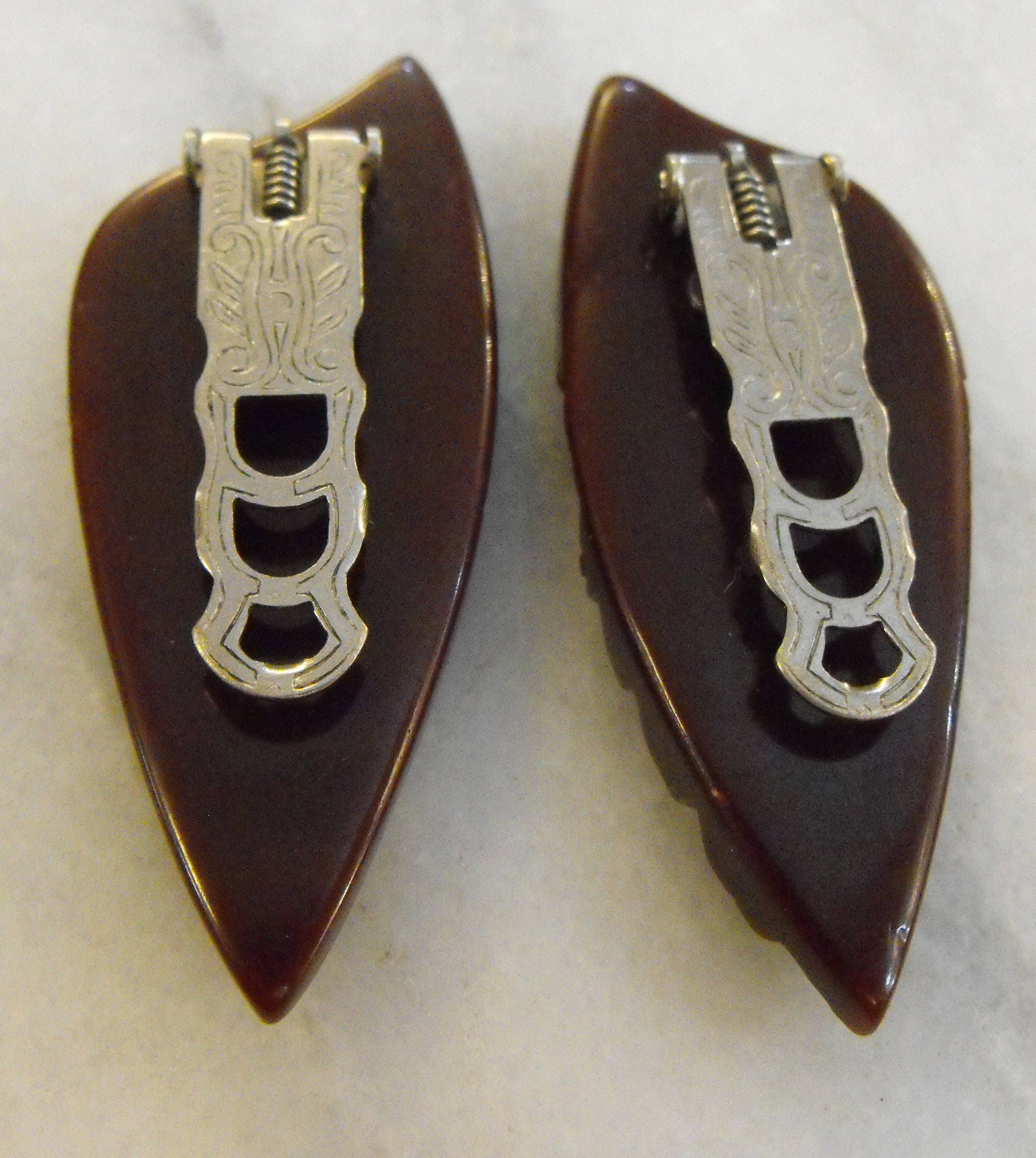 Vintage Bakelite Pair of Dress Clips - Etsy