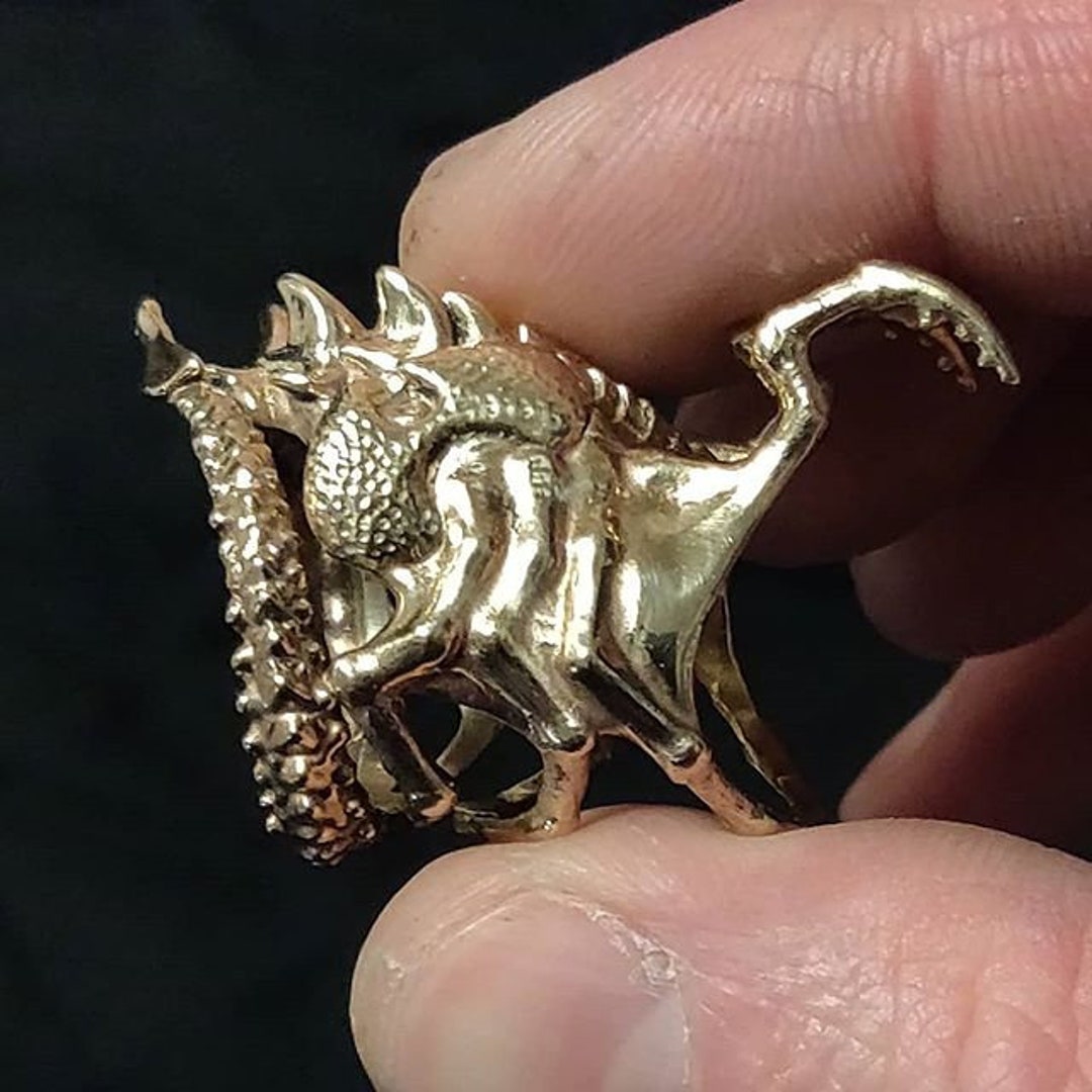 Alien Facehugger Ring - Etsy