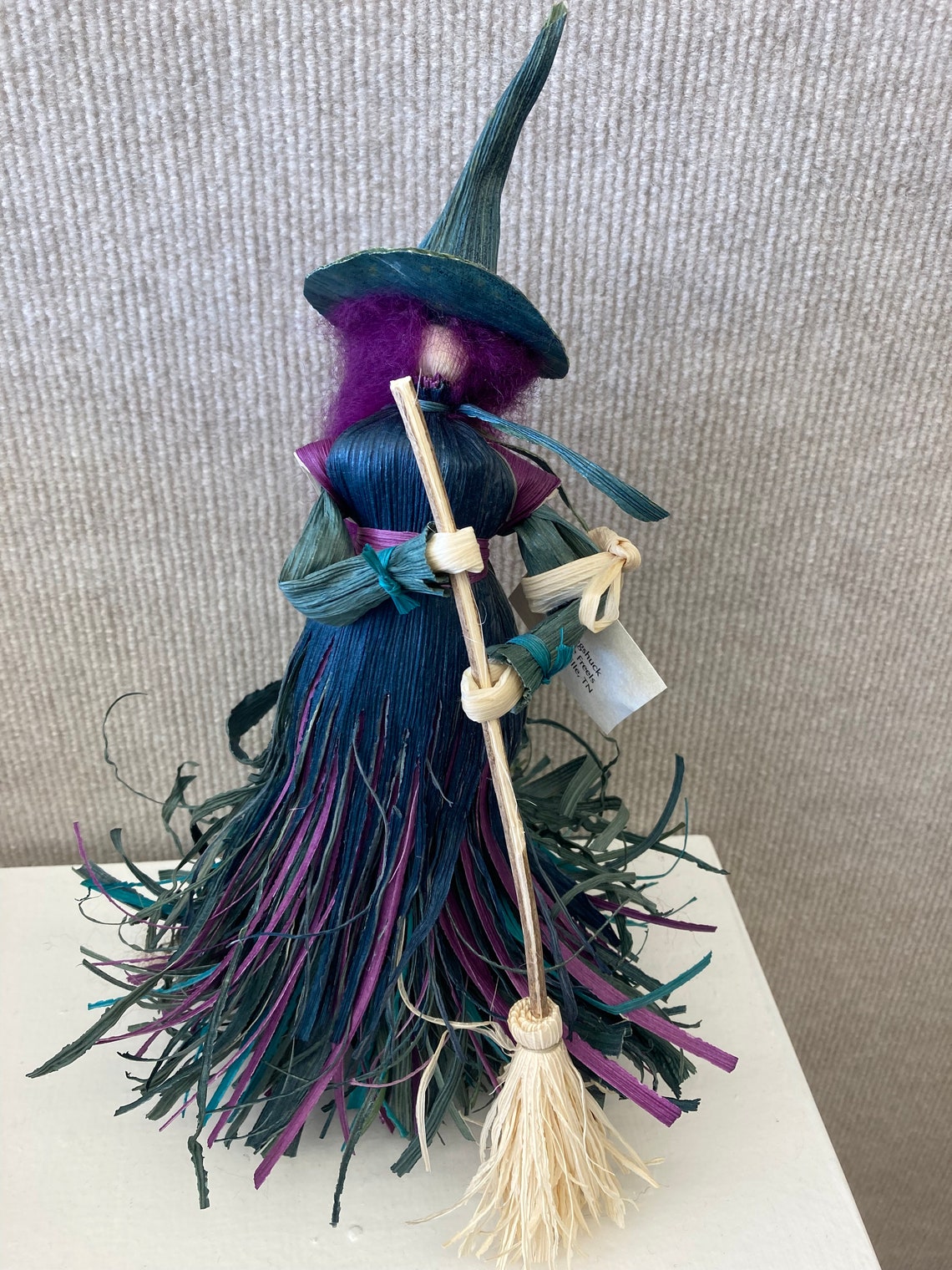 Corn Shuck Witch, Standing Corn Shuck Witch With Broom, Witch Corn Husk ...