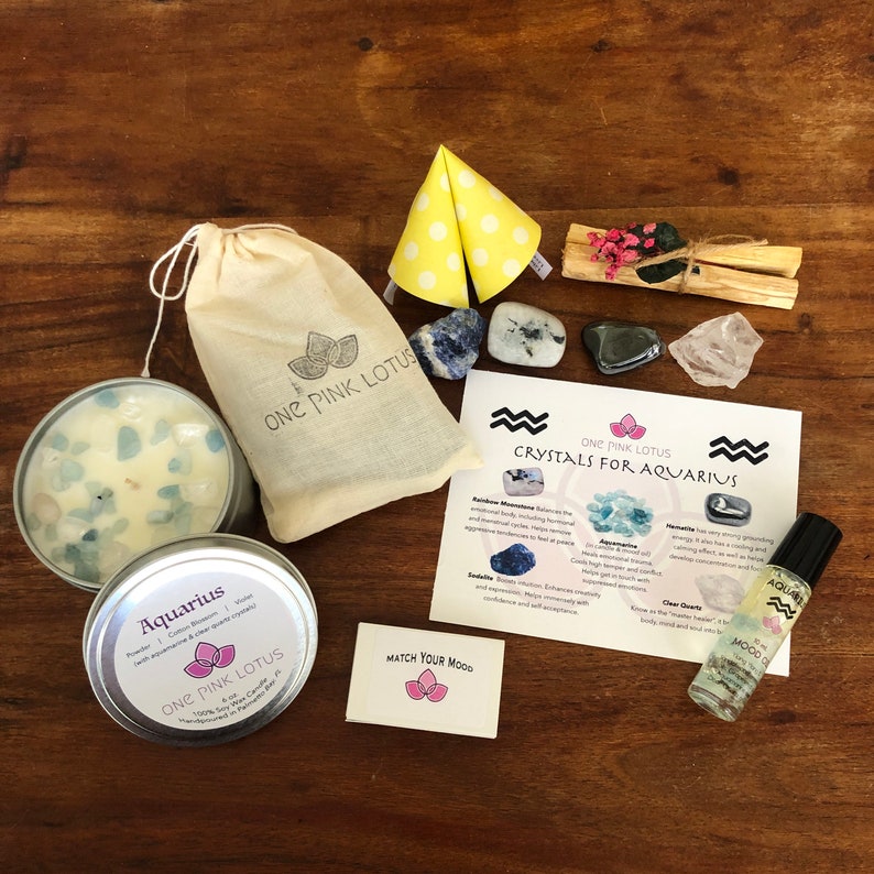 AQUARIUS GIFT BOX - Zodiac Astrology Kit, Birthday or Special Occasion ...